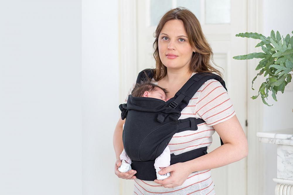 Babylonia introduces the first ergonomic baby carrier combined with an ...