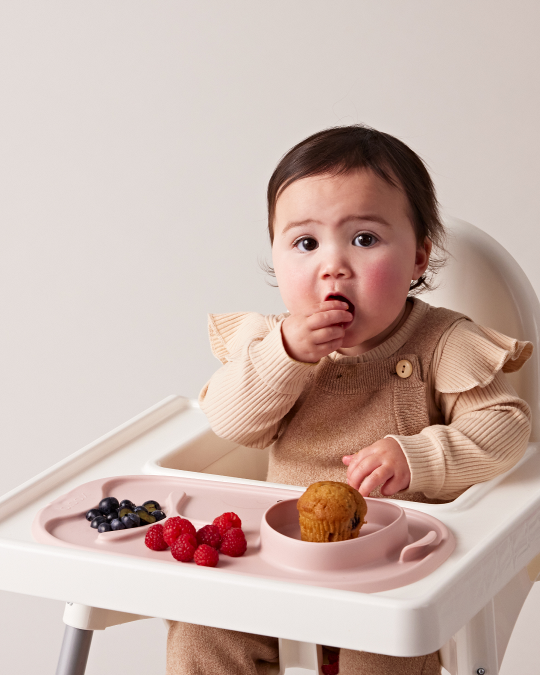 Self-feeding made simple: the b.box roll + go mealtime mat | www ...